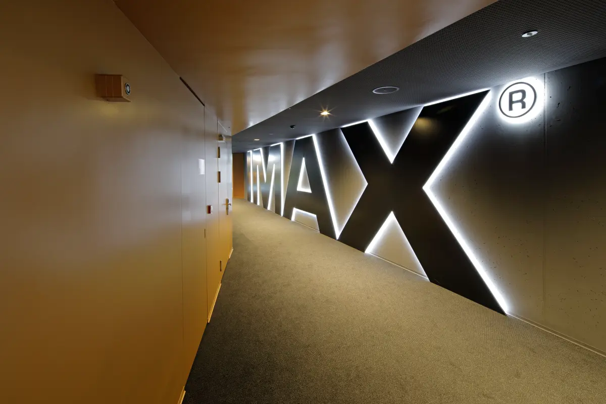 Cinedome Muri: Stilvolles Kino mit Brillux Farben - Brillux